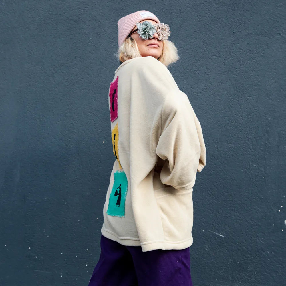 Conseils pour Adopter le Style Oversize sans Perdre votre Féminité